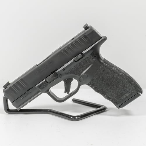 Glock G43X vs Springfield Hellcat Pro size comparison | Handgun Hero