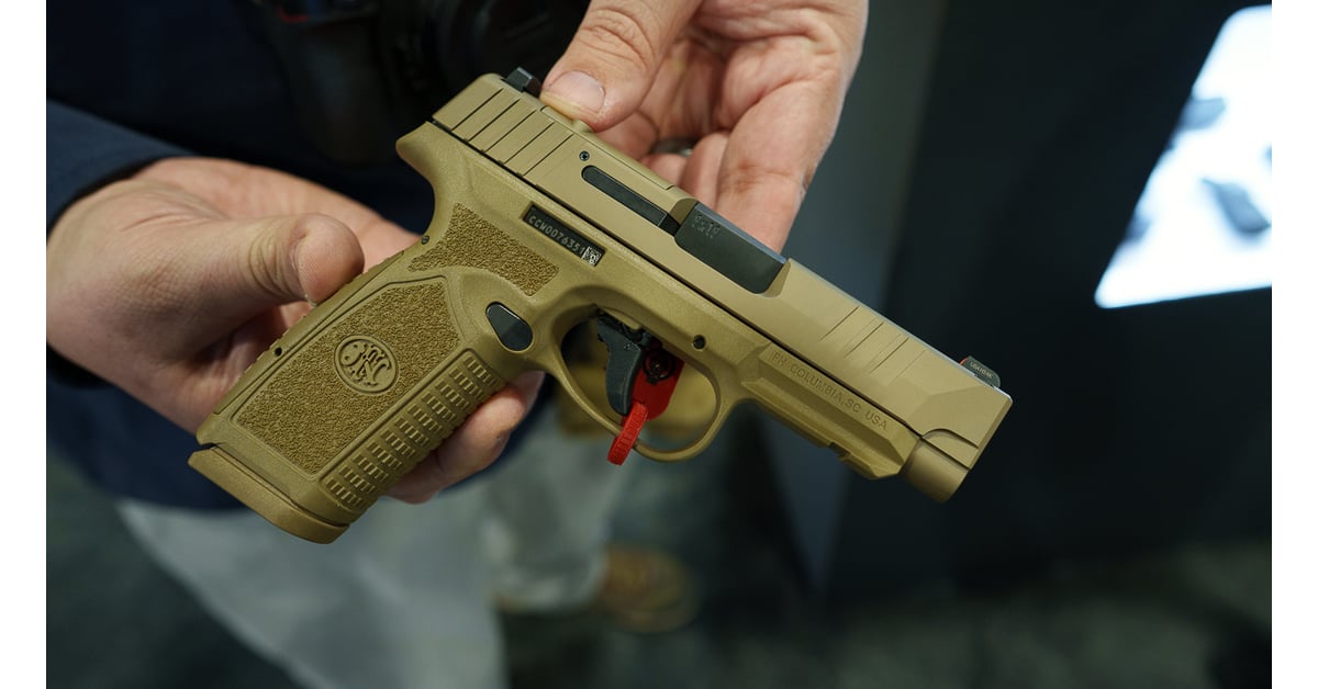 FN Shows off Baby SCAR 300 Blk Pistol, Reflex XL Micro 9