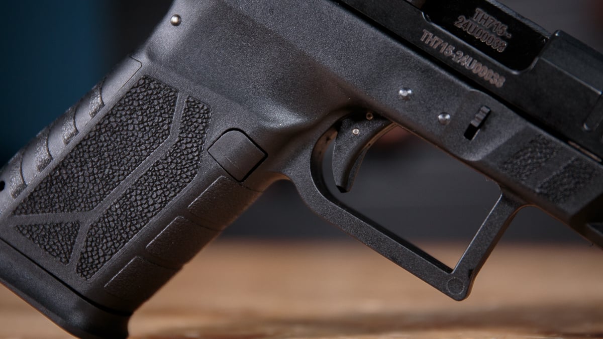 Affordable Glock 19 Clone: Adler Arms AD-9 Review