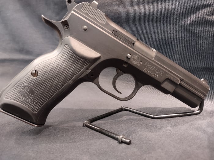 Armalite Firearms - Gun Brands :: Guns.com