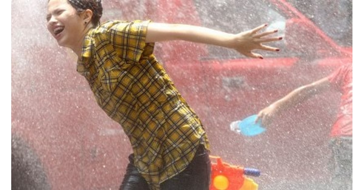 Thai Watergun Fight Sets Guinness Record
