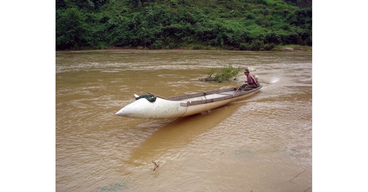 Fuel tanks jettisoned by U.S. fighter jets during Vietnam were ...
