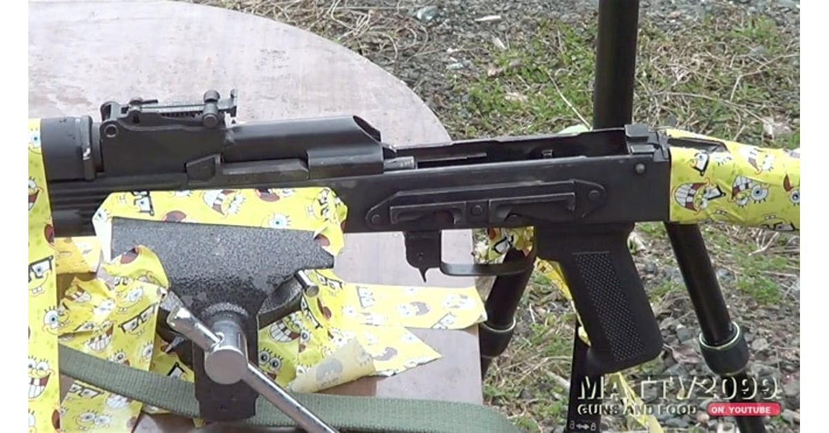 What happens when you shoot an AK without a recoil assembly? (VIDEO)
