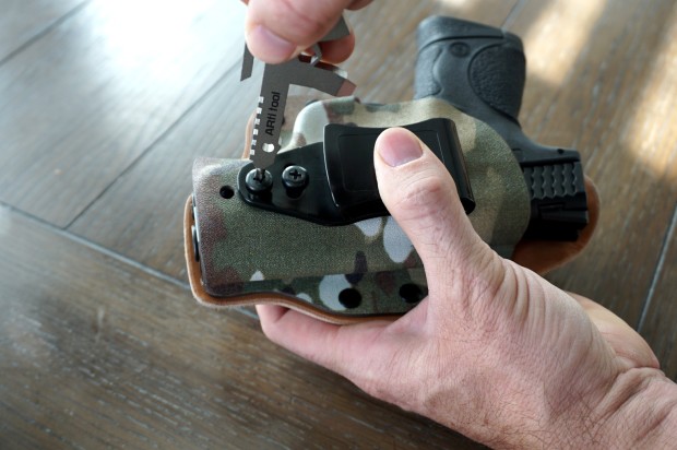 ARti tool for EDC offers gun and gear tools in a compact package